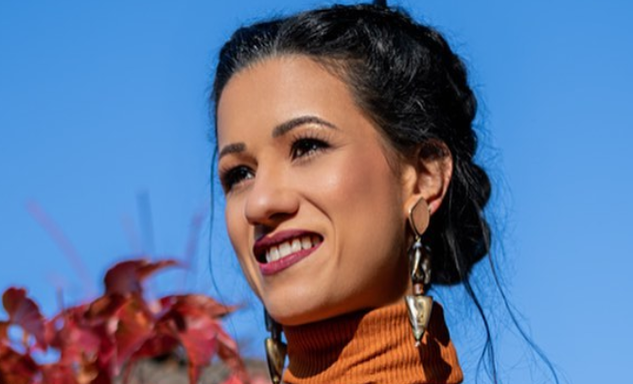 Sánta Juliska dögös hasfalat villantott | Well&fit